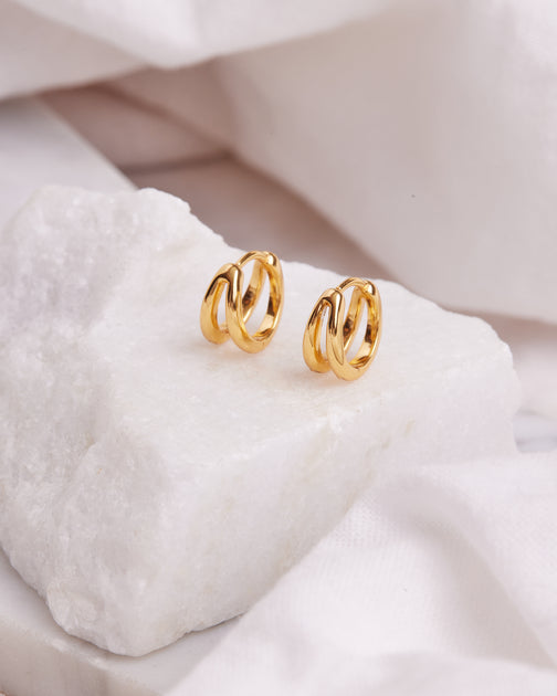 Double Huggies – FINERRINGS